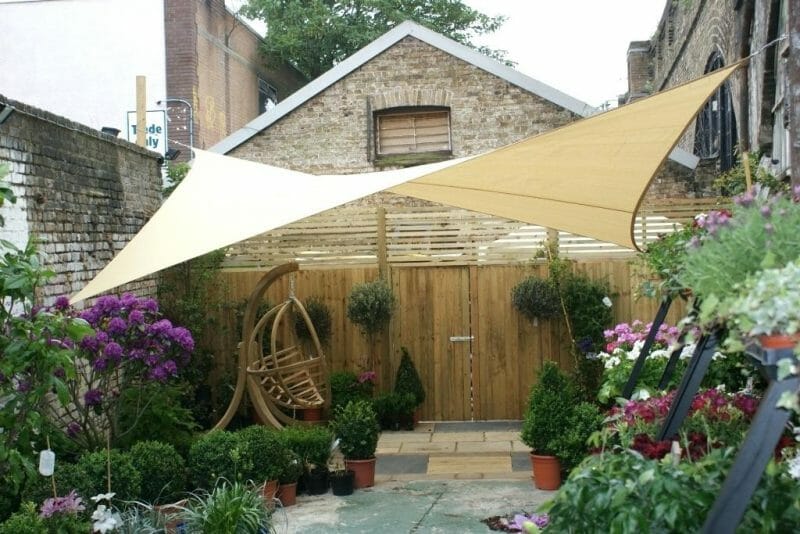 Idei de planificare şi design peisagistic pentru o curte mică - Edifica